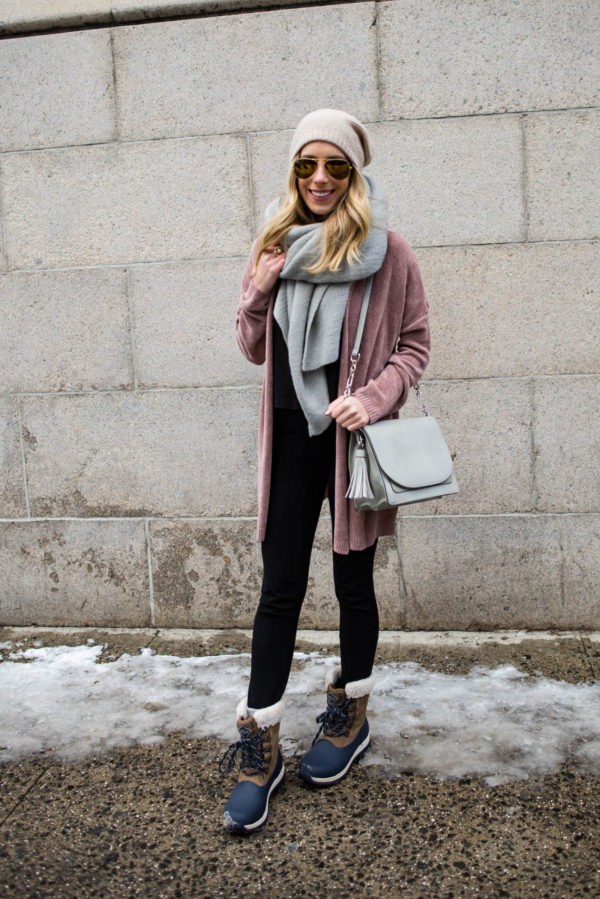 How To Layer Clothes For Cold Weather + Winter Accessory Styling Tips ...